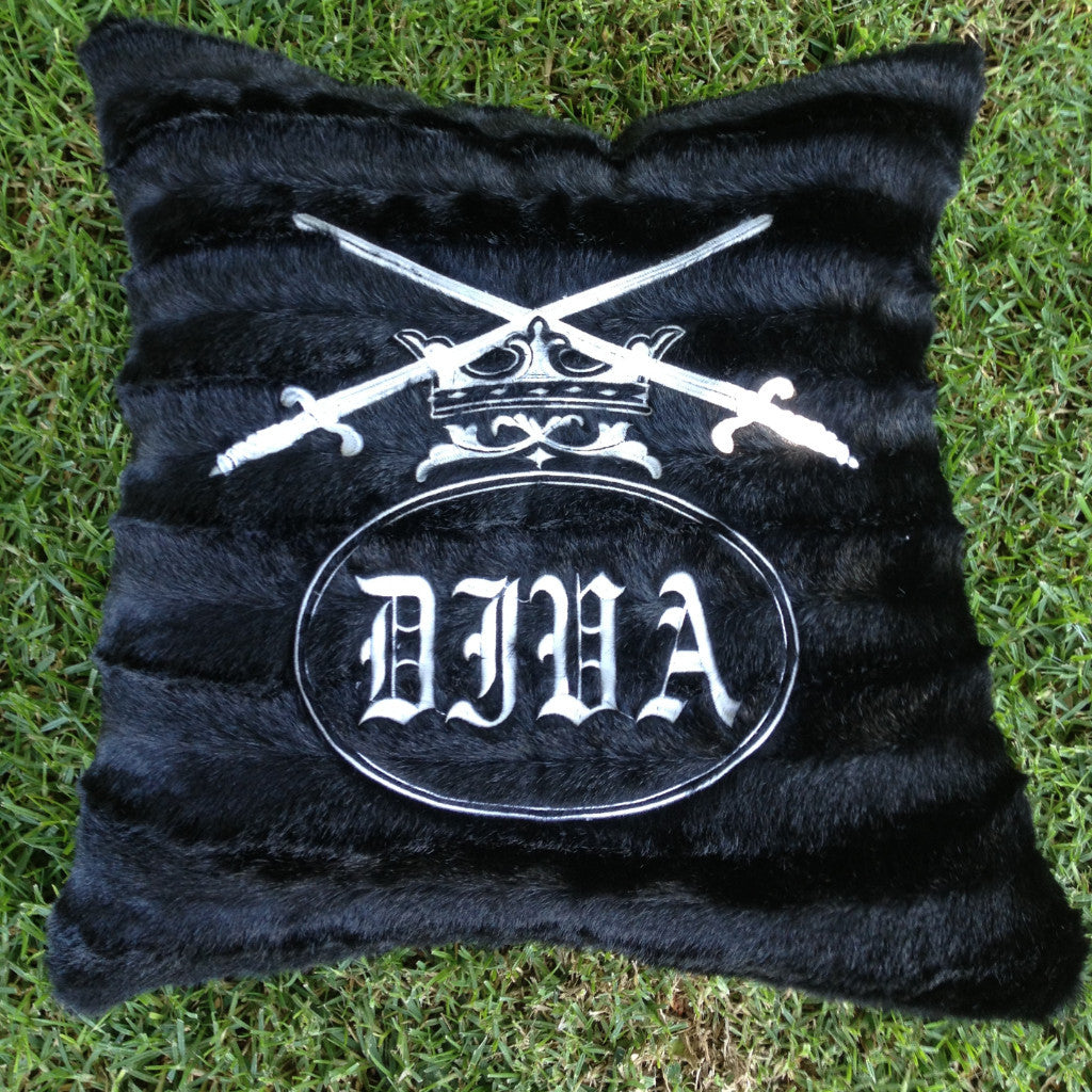 Capulets And Montagues Crests